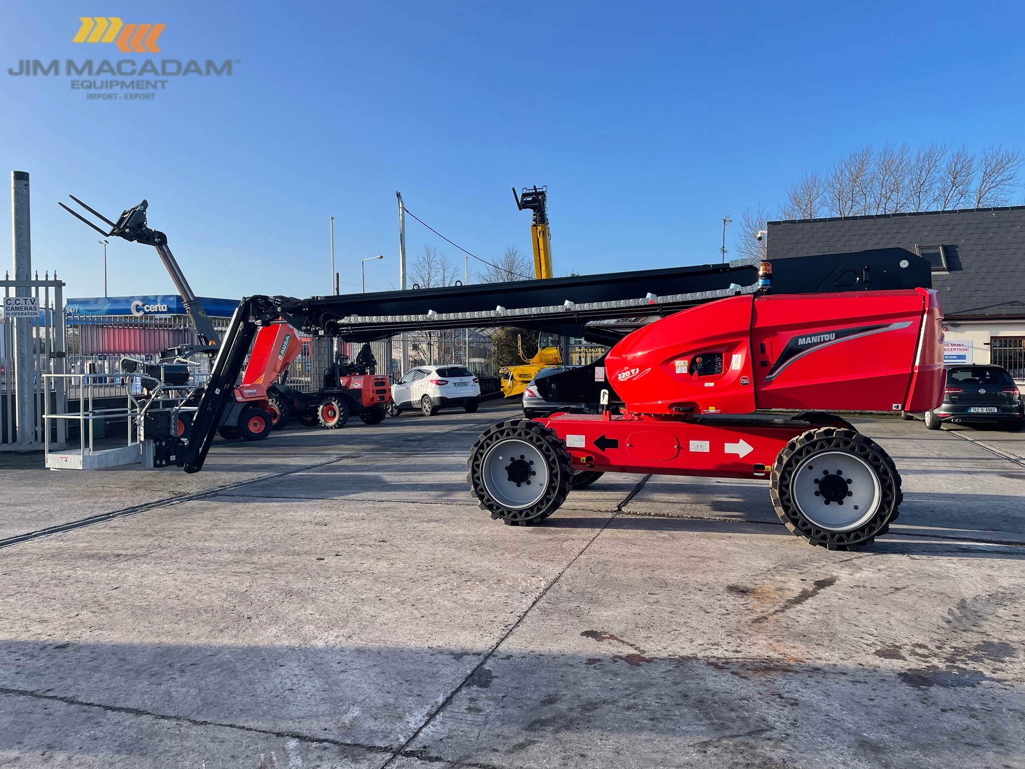 Manitou 220 TJ Telescopic Boom from Macadam Equipment